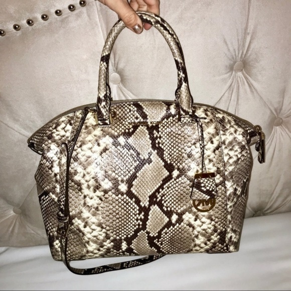Michael Kors | Bags | Micheal Kors Riley Purse | Poshmark